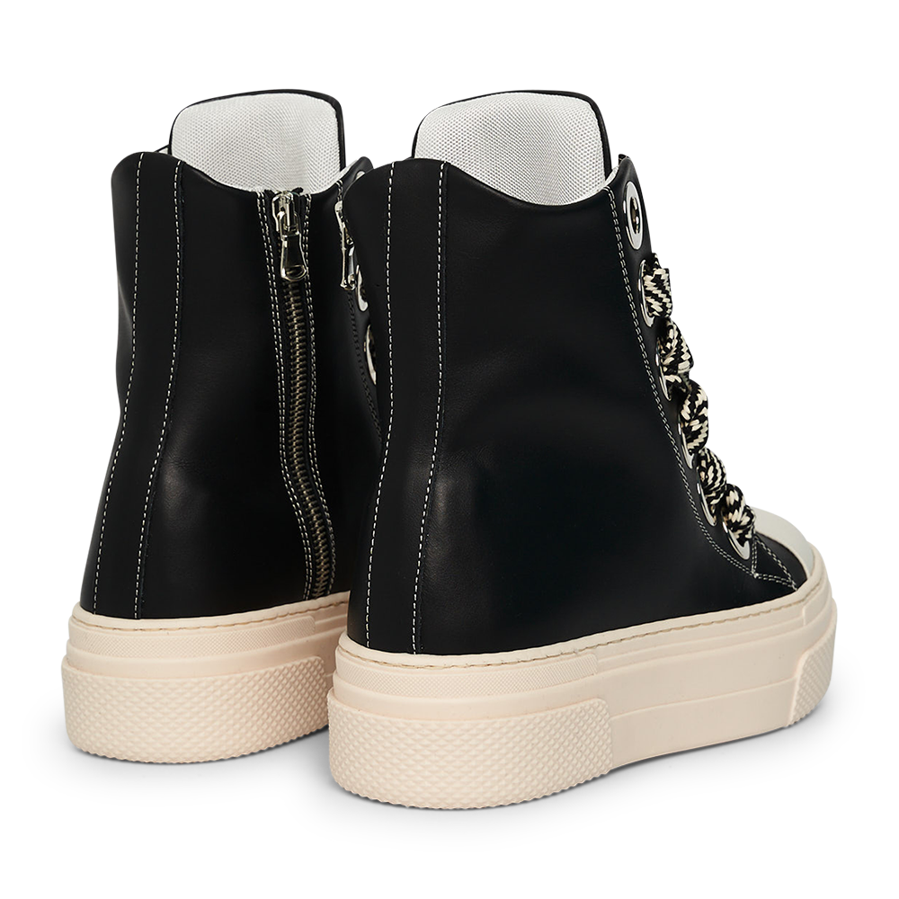 CALIPSO 300 – Lace Fantasy Line – CRISTIANZEROTRE